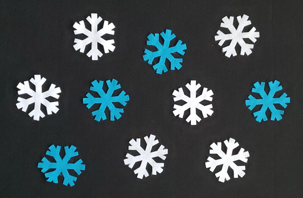 Flannel Friday: Snowflake Songs – Storytime in the Stacks