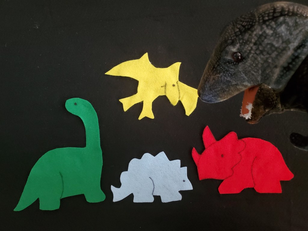 Flannel Friday: Dinosaurs Early Math Makeover – Storytime in the Stacks