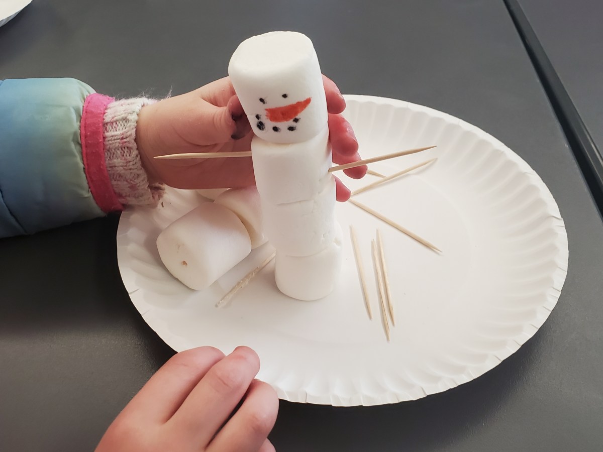 STEAM Family Fun with Snow! – Storytime in the Stacks